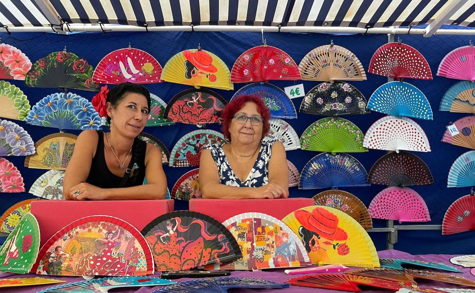 El abanico, un complemento esencial en Feria | Ideal